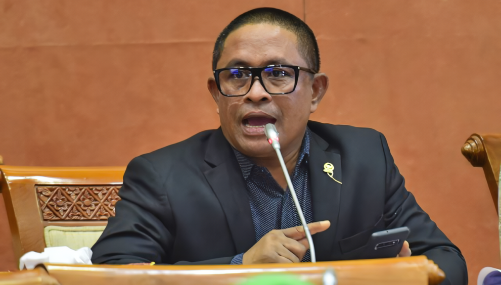 Rafly Kande: Copot Direksi BSI, Kementerian BUMN Harus Reformasi Sistem ...